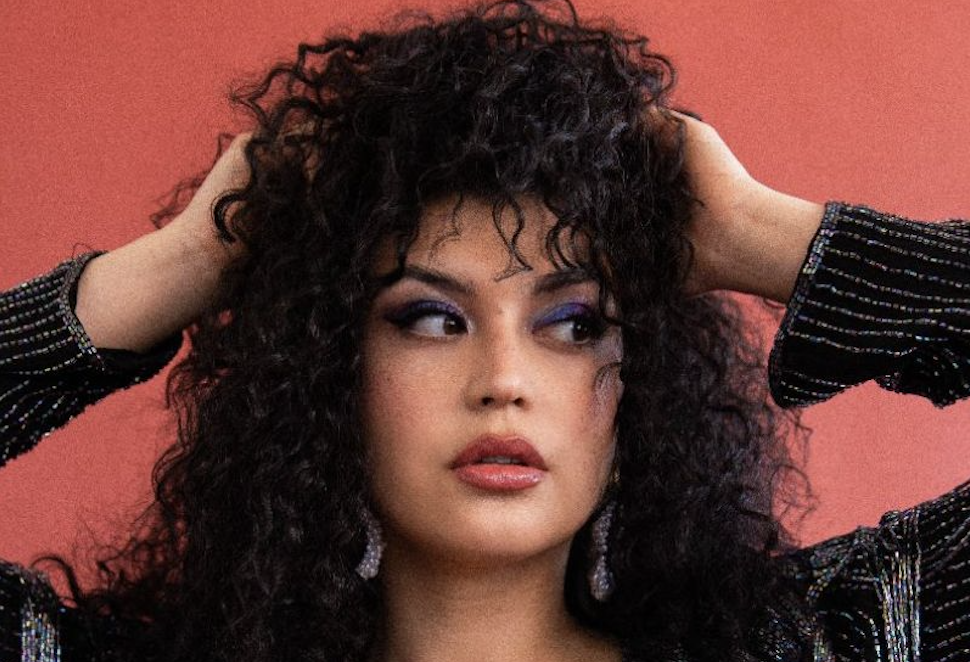 Karen Harding Releases 'Back To You' Video | Entertainment Rocks